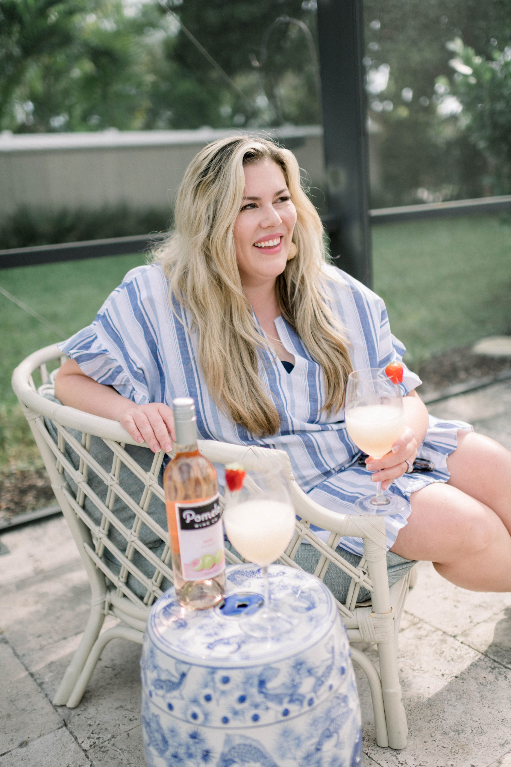 How To Make A Florida Frosé With Pomelo Wine Co. - Grace Hamlin