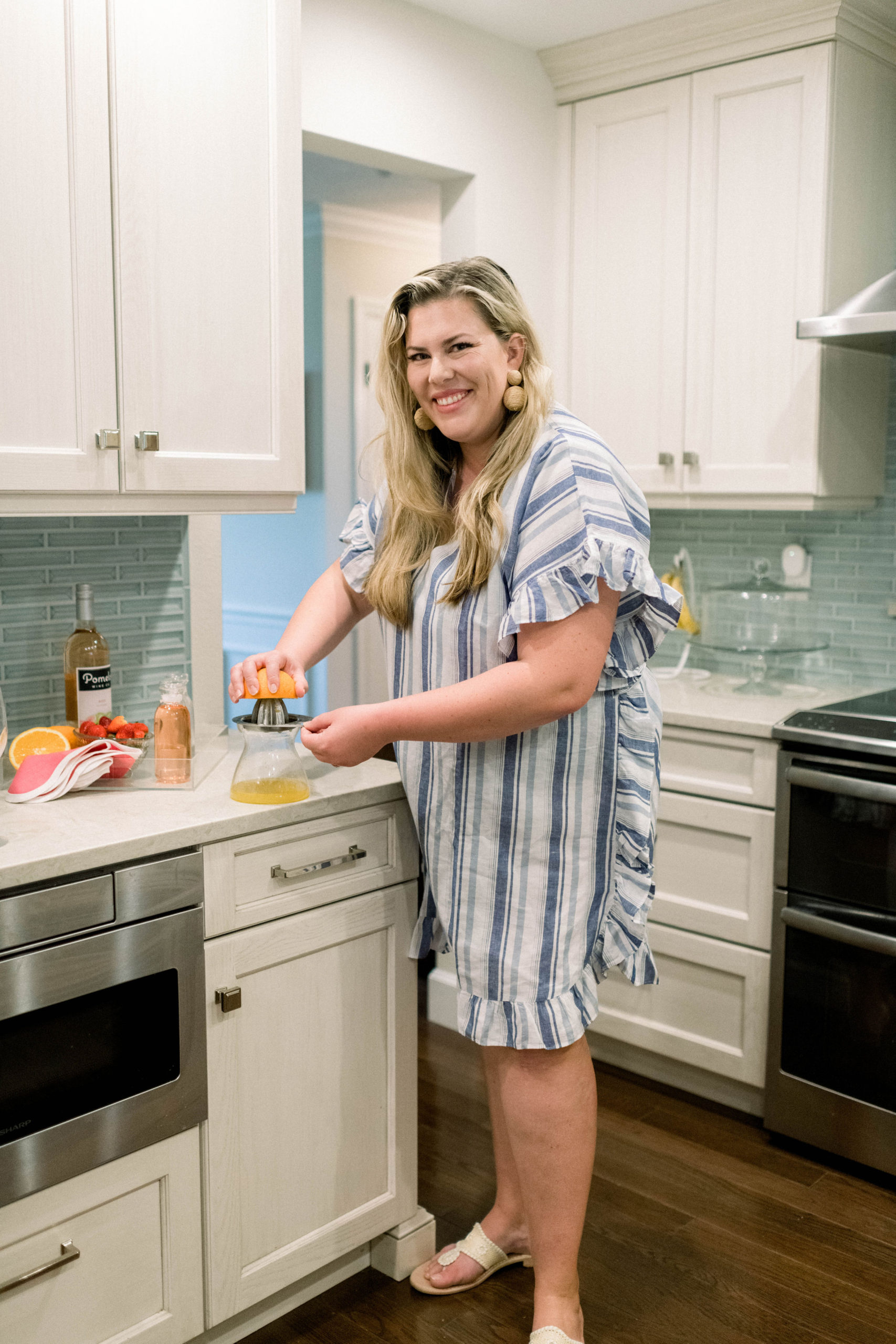 How To Make A Florida Frosé With Pomelo Wine Co. - Grace Hamlin