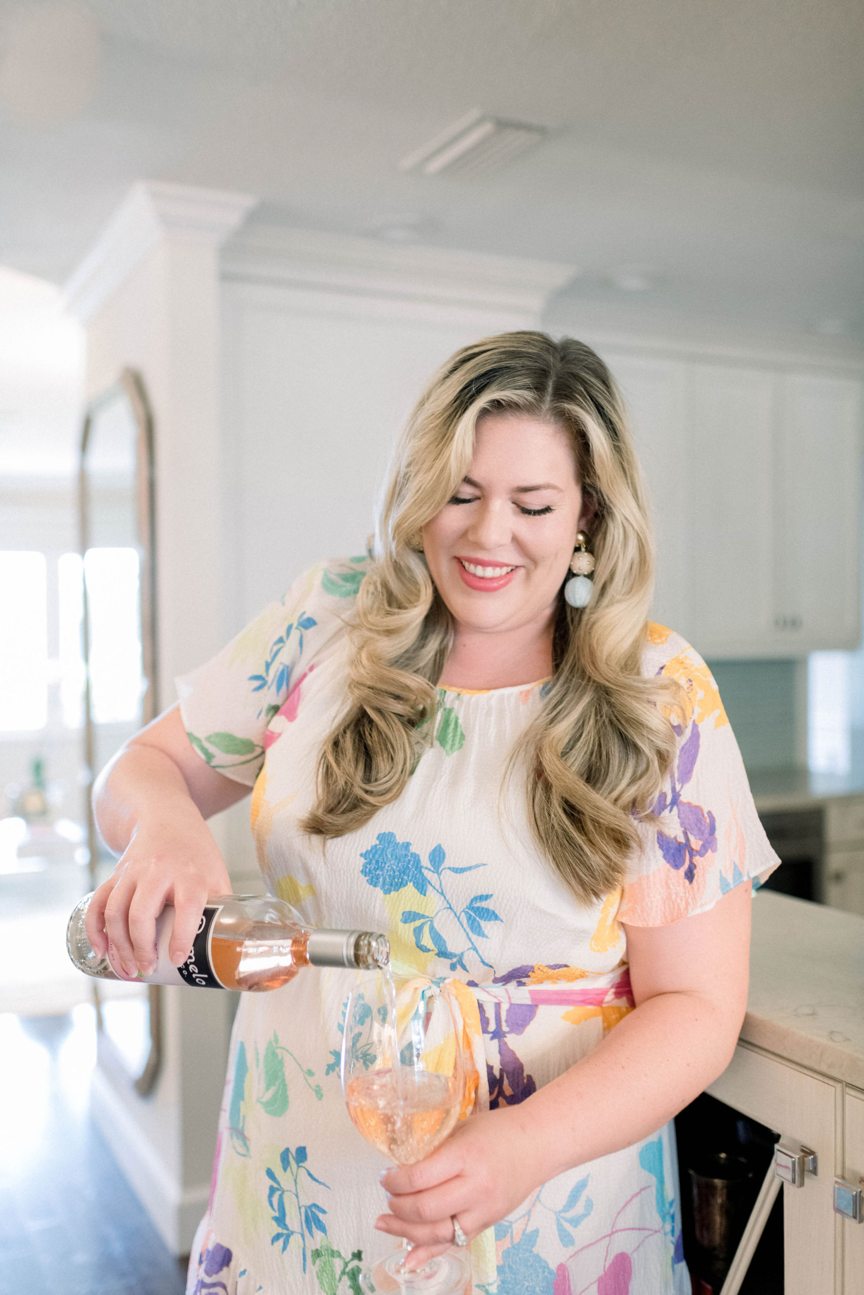 How To Make A Florida Frosé With Pomelo Wine Co. - Grace Hamlin